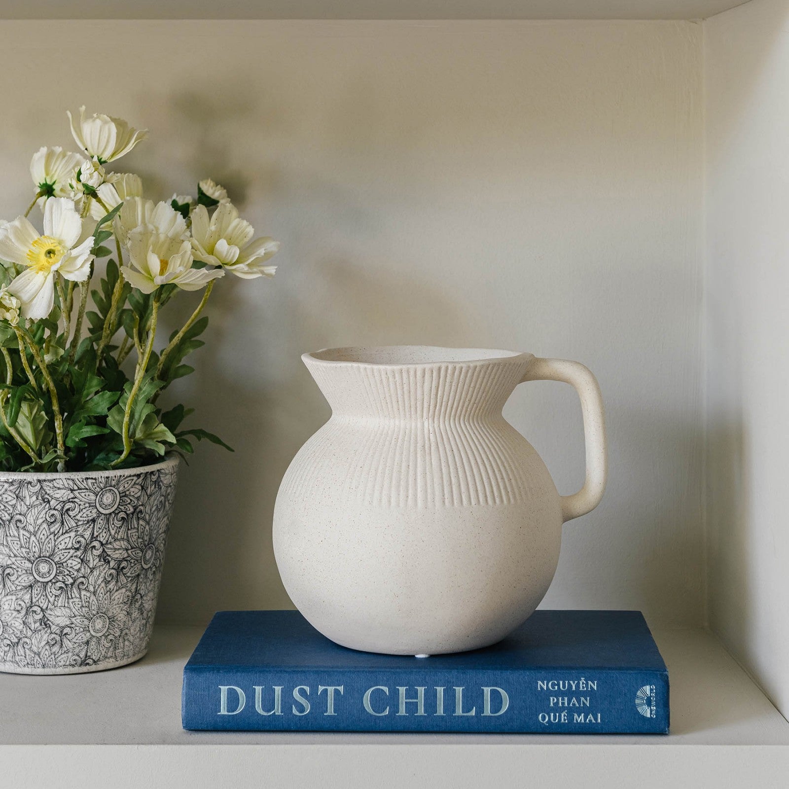 Crofton Porcelain Jug – Baydon Grange Gifts